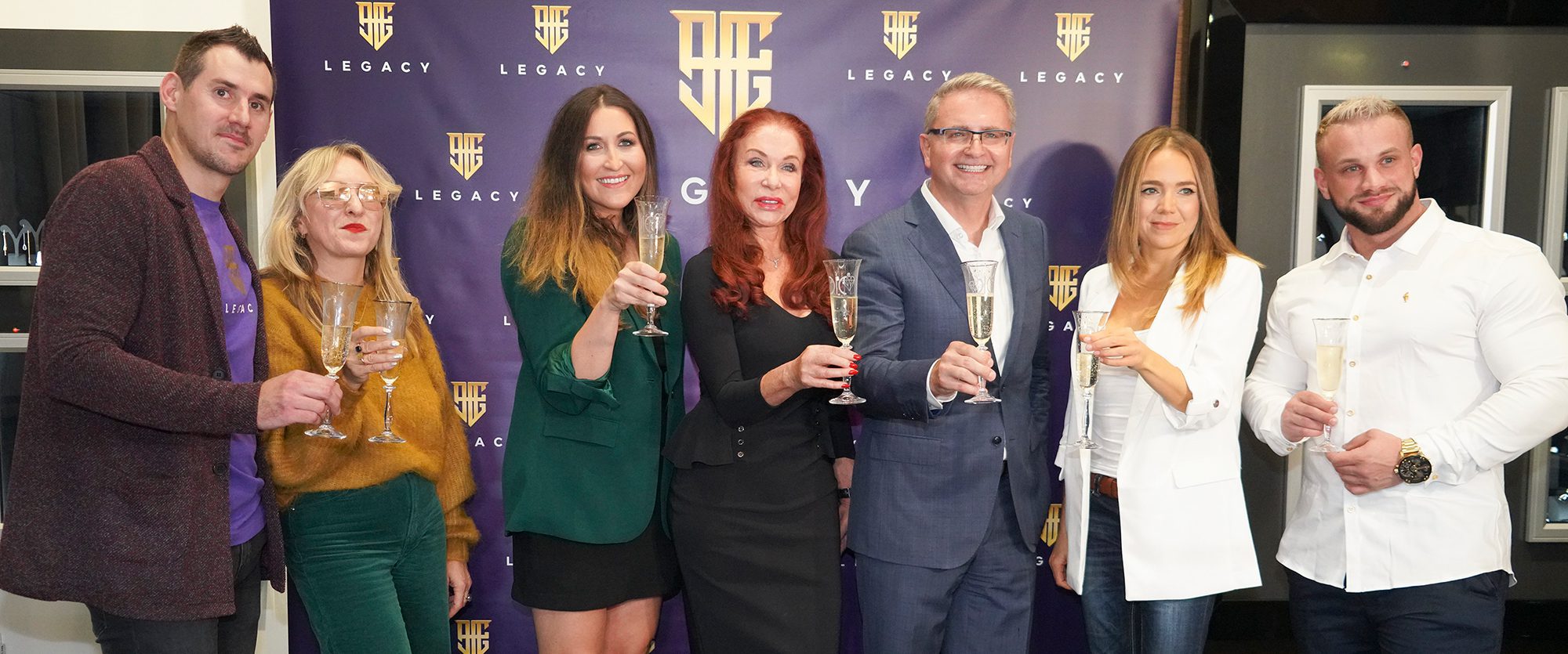 NFT karty Blanky Matragi, Pavla Koukala, Lucie Vondráčkové a Miro Žbirky jsou pokřtěny ...